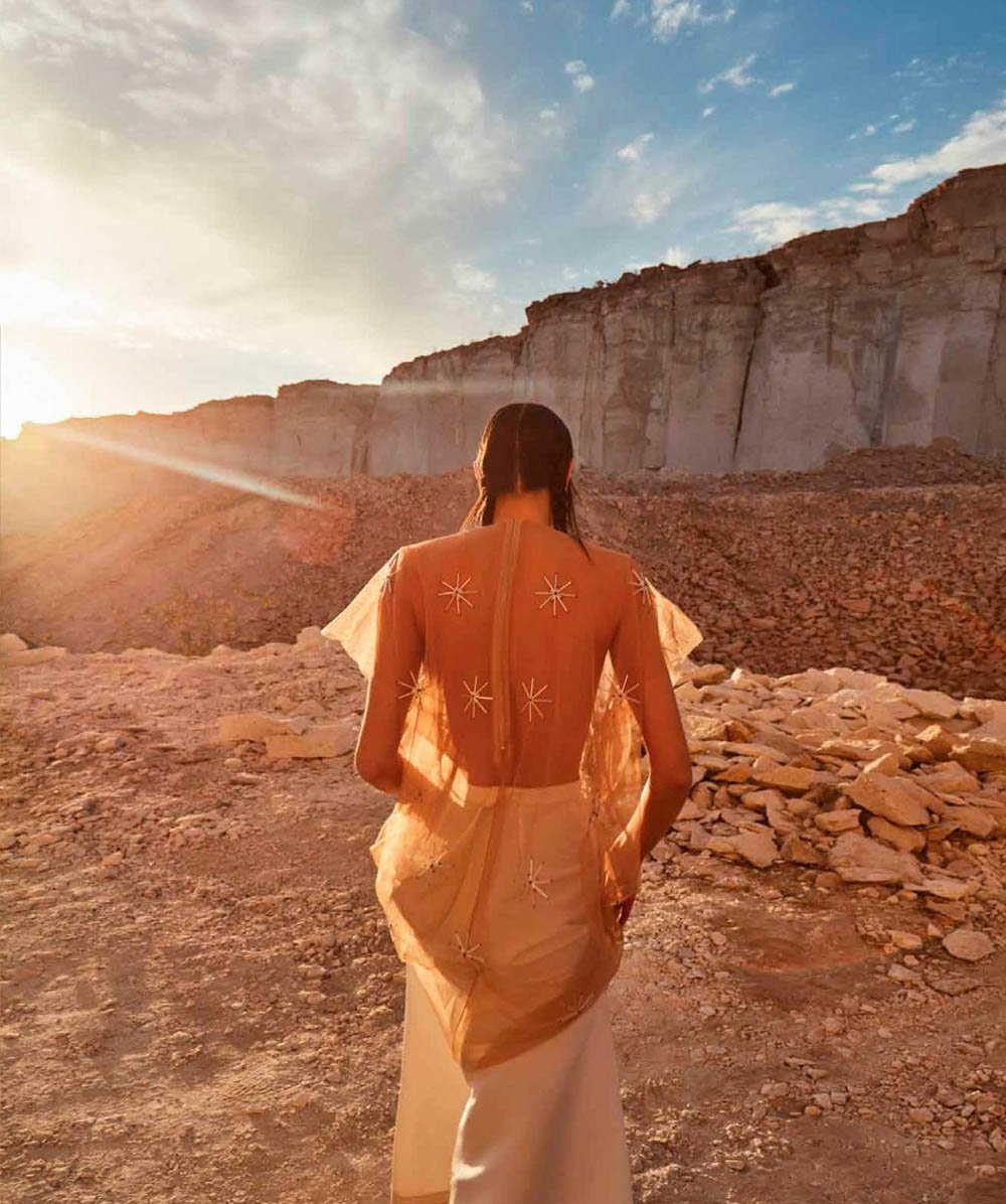 Elizabeth Salt covers Harper’s Bazaar Mexico & Latin America August ...