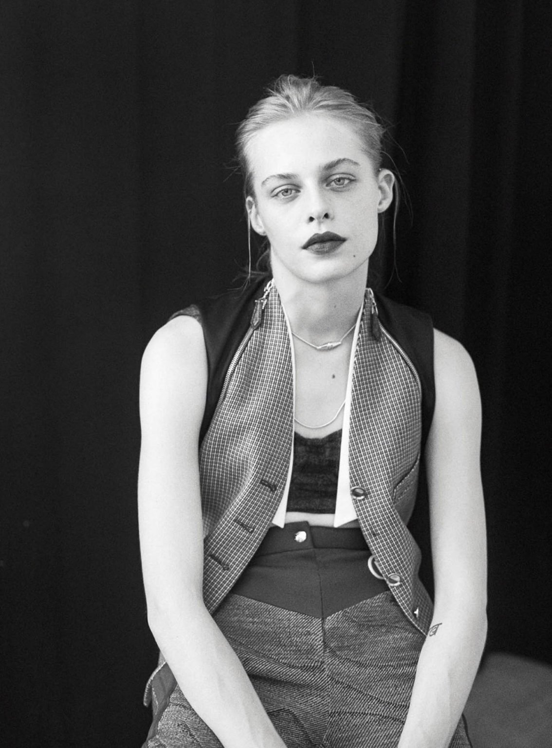 Sarah Saxinger and Kamilya Kuspanova by Ola Rindal for Vanity Fair ...