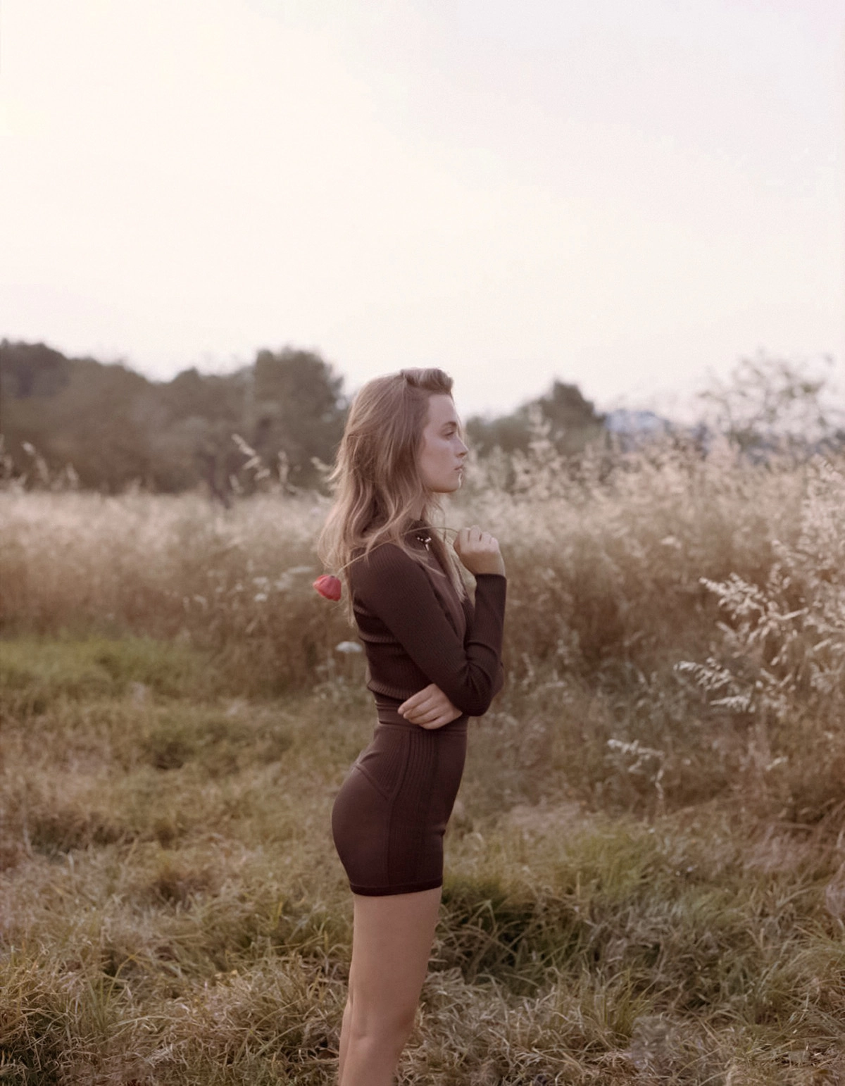 Esti van Balen by Danilo Scarpati for Elle Italia September 22nd, 2022 ...