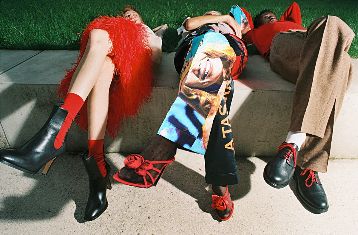 ''Foot Calls'' by Max Vigato for Madame Figaro September 30th, 2022 ...