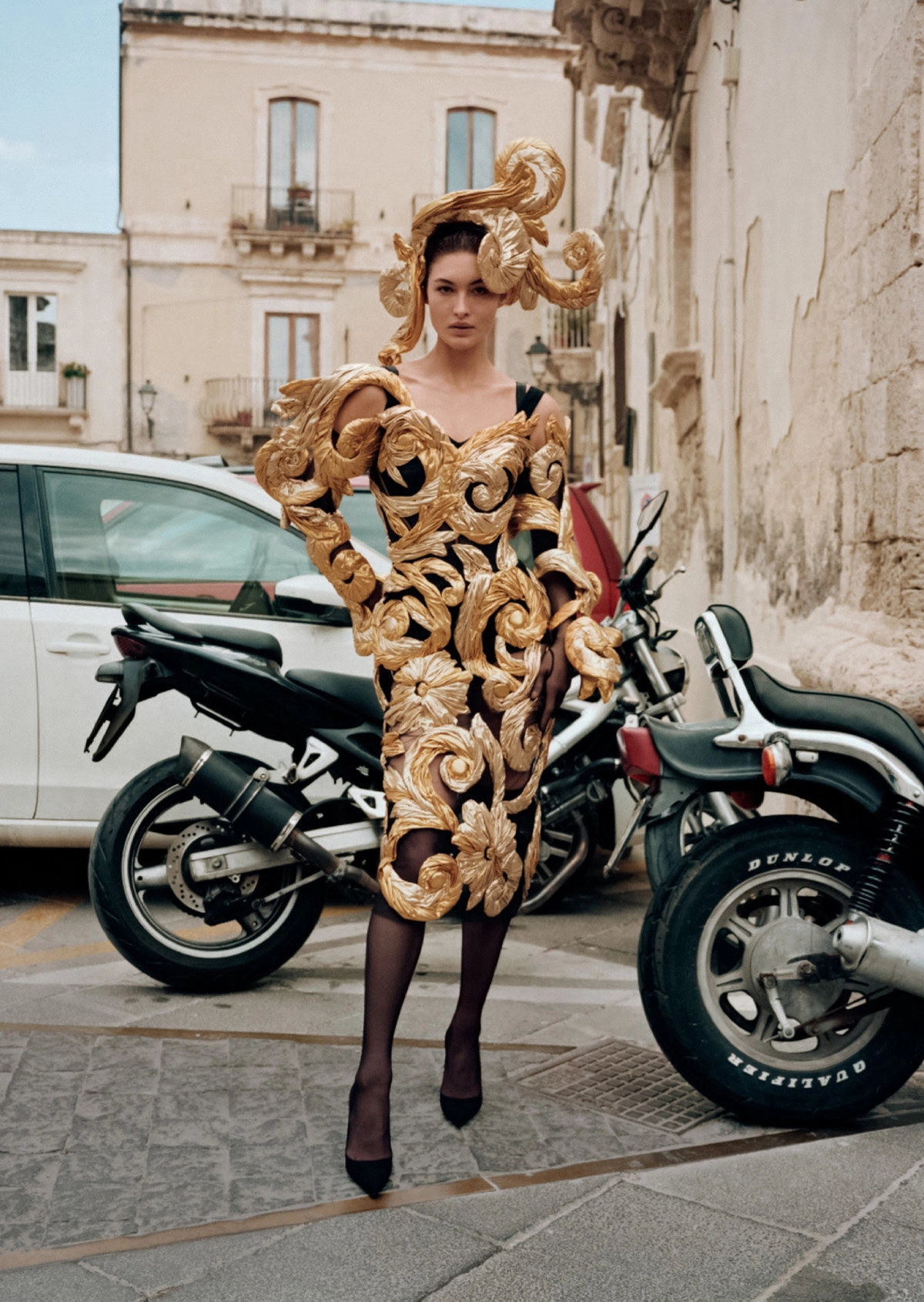 Grace Elizabeth in Dolce & Gabbana Alta Moda on Vogue France November ...