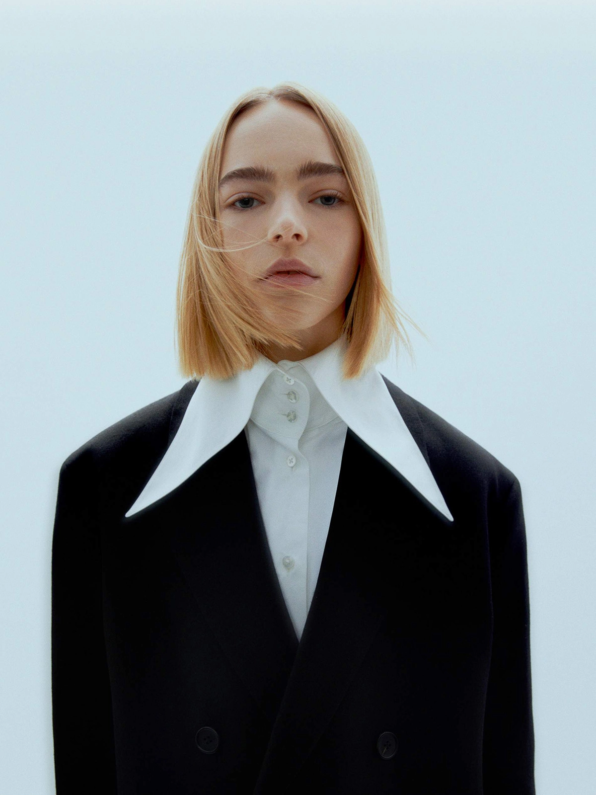 Puck Schrover covers Porter Magazine December 26th, 2022 by Hördur ...