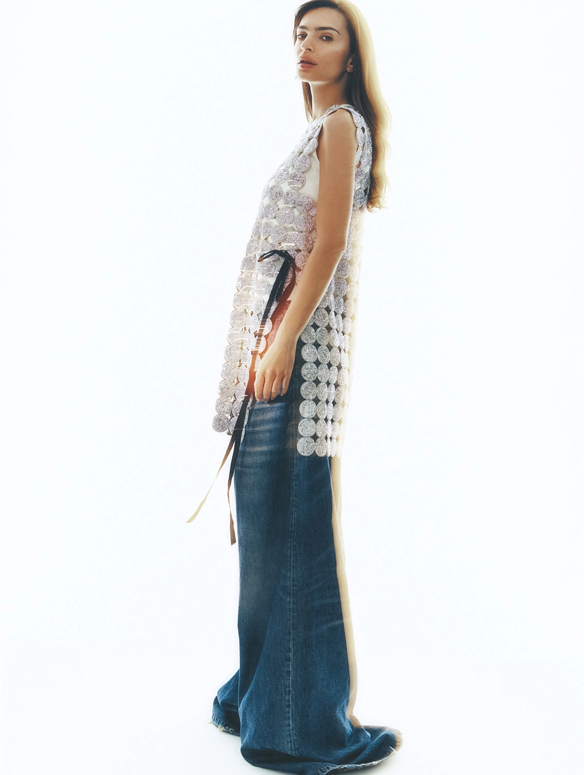 Emily Ratajkowski covers Elle UK December 2022/January 2023 by Petros ...