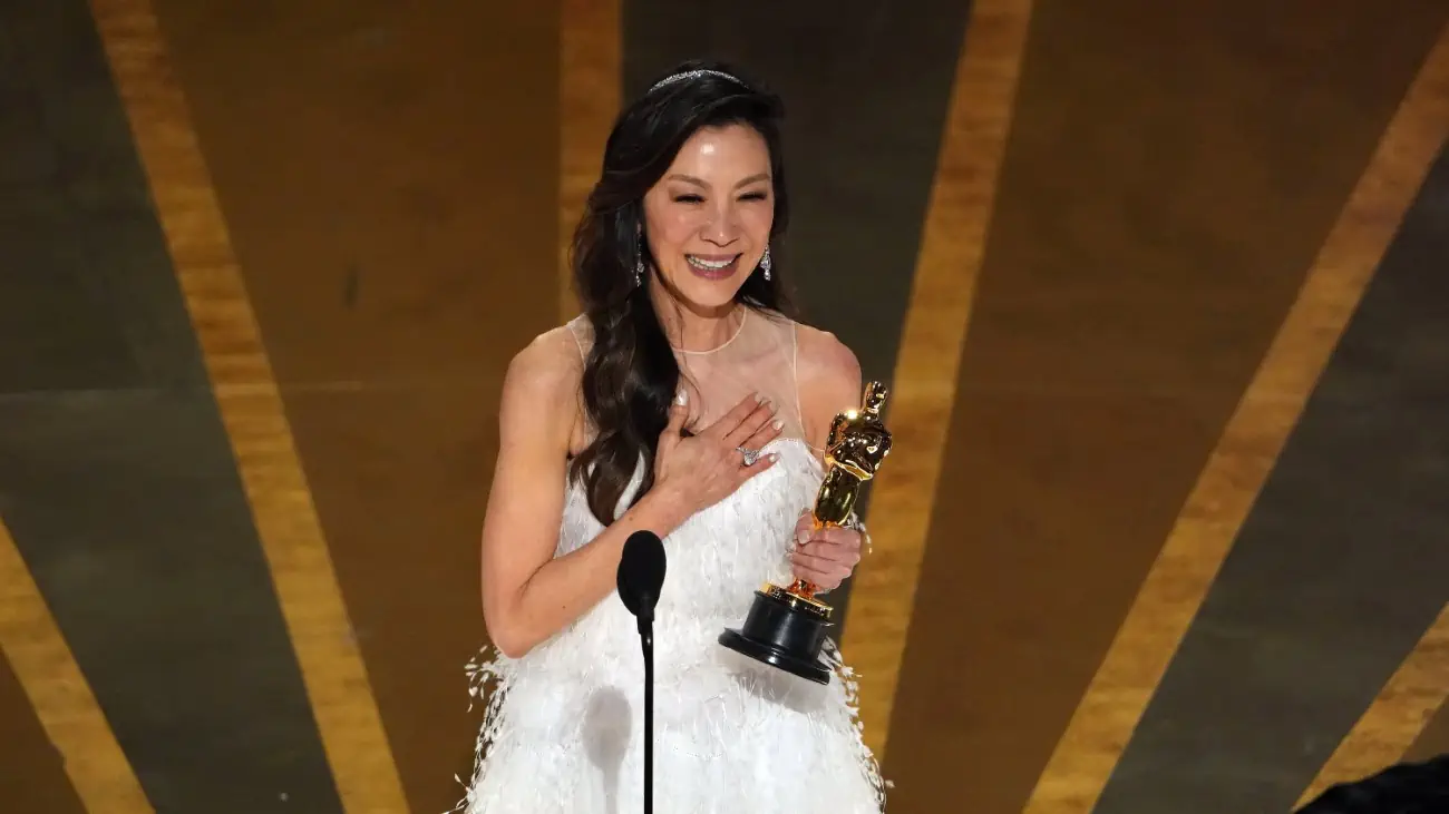 Michelle Yeoh captures Kering's 2023 Women in Motion Prize ...