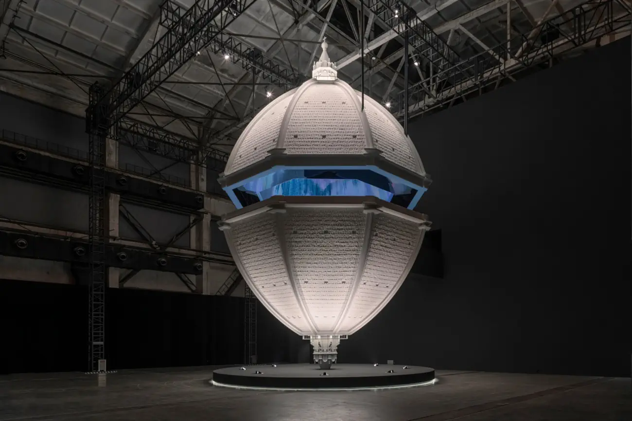 Gucci Cosmos: Unveiling iconic designs in a spectacular Shanghai ...