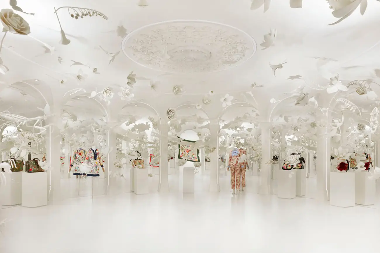 Gucci Cosmos: Unveiling iconic designs in a spectacular Shanghai ...