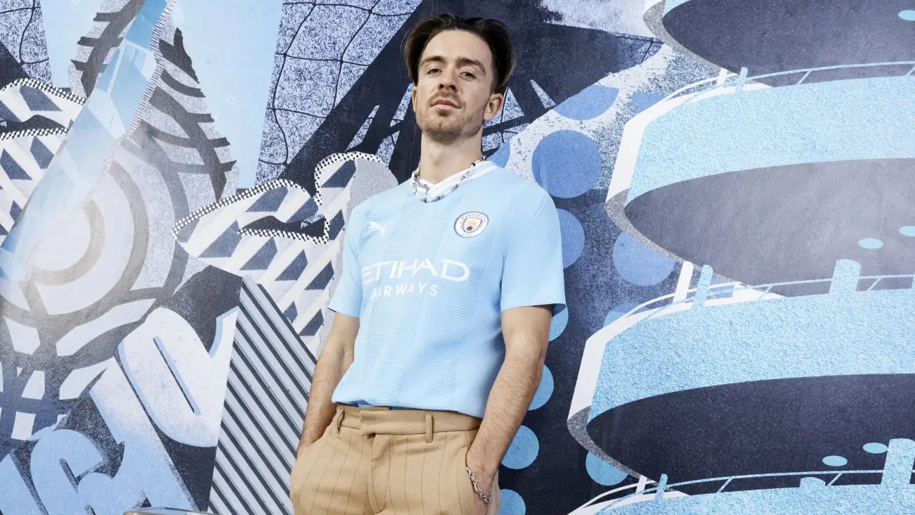 Puma x Manchester City unveils the 2023/24 home kit honoring Etihad ...