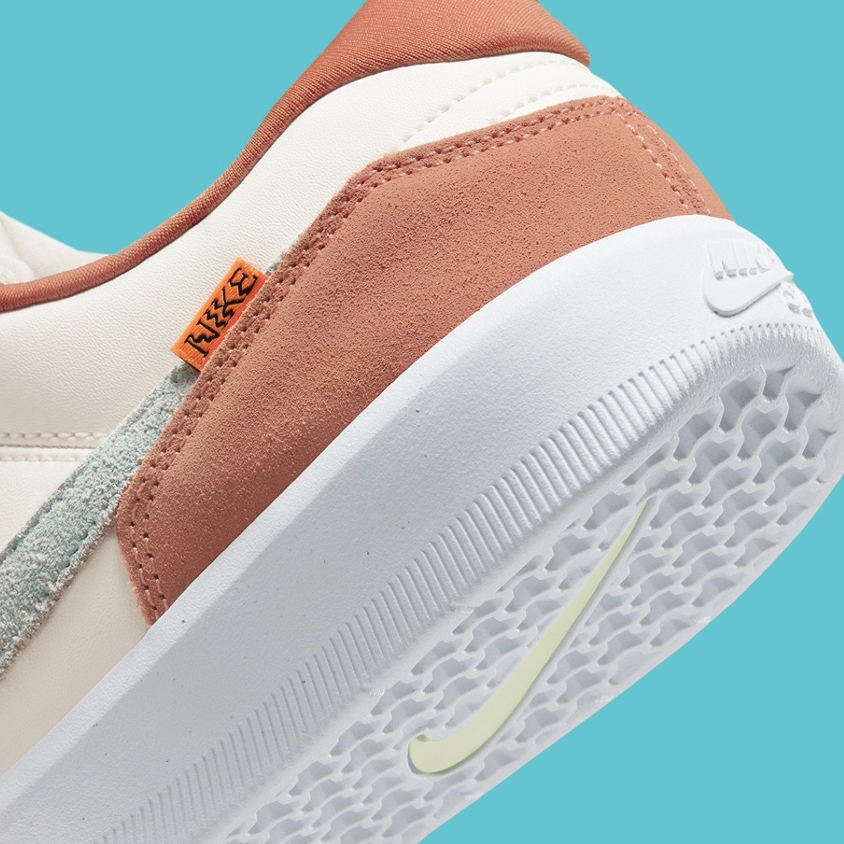 The Nike SB Force 58 marks the comeback of the "Have A Nike Day" collection