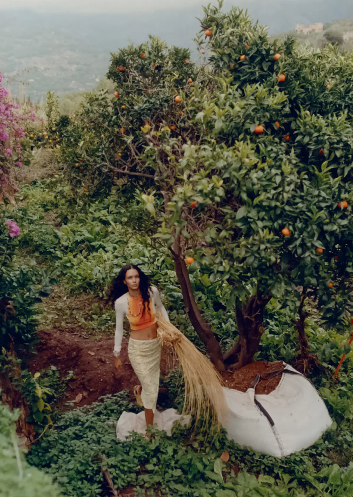 Binx Walton by Dan Martensen for British Vogue July 2023 - fashionotography