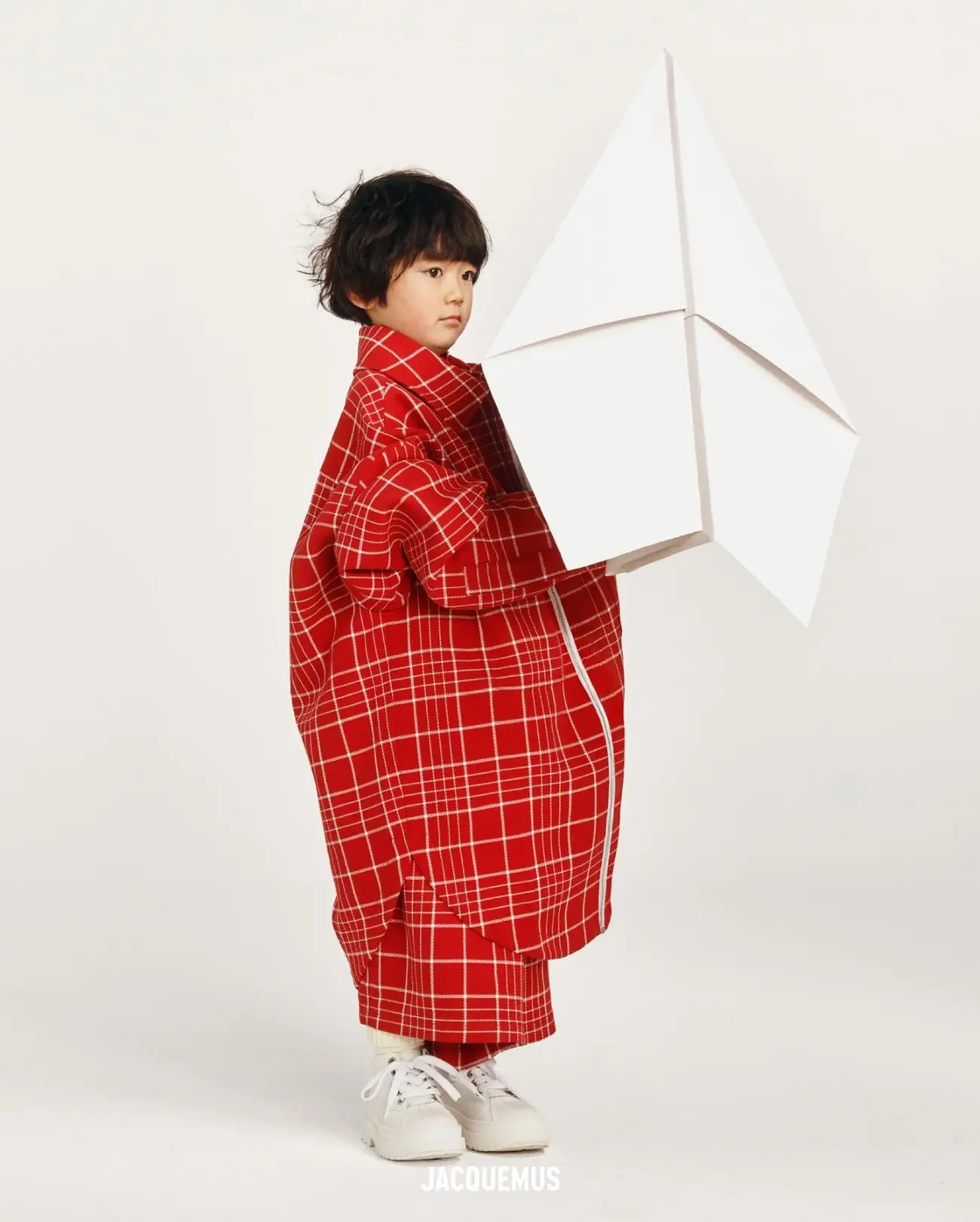 Jacquemus debuts charming ''MINI ME'', its first kids collection ...
