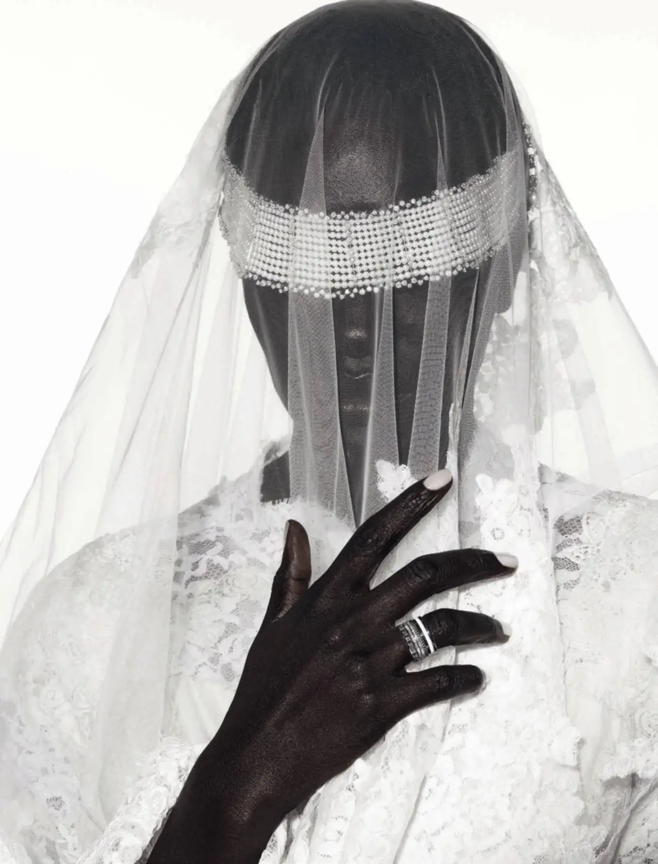 Luisa Vagedes and Maty Ndiaye by Marie Wynants for Madame Figaro ...