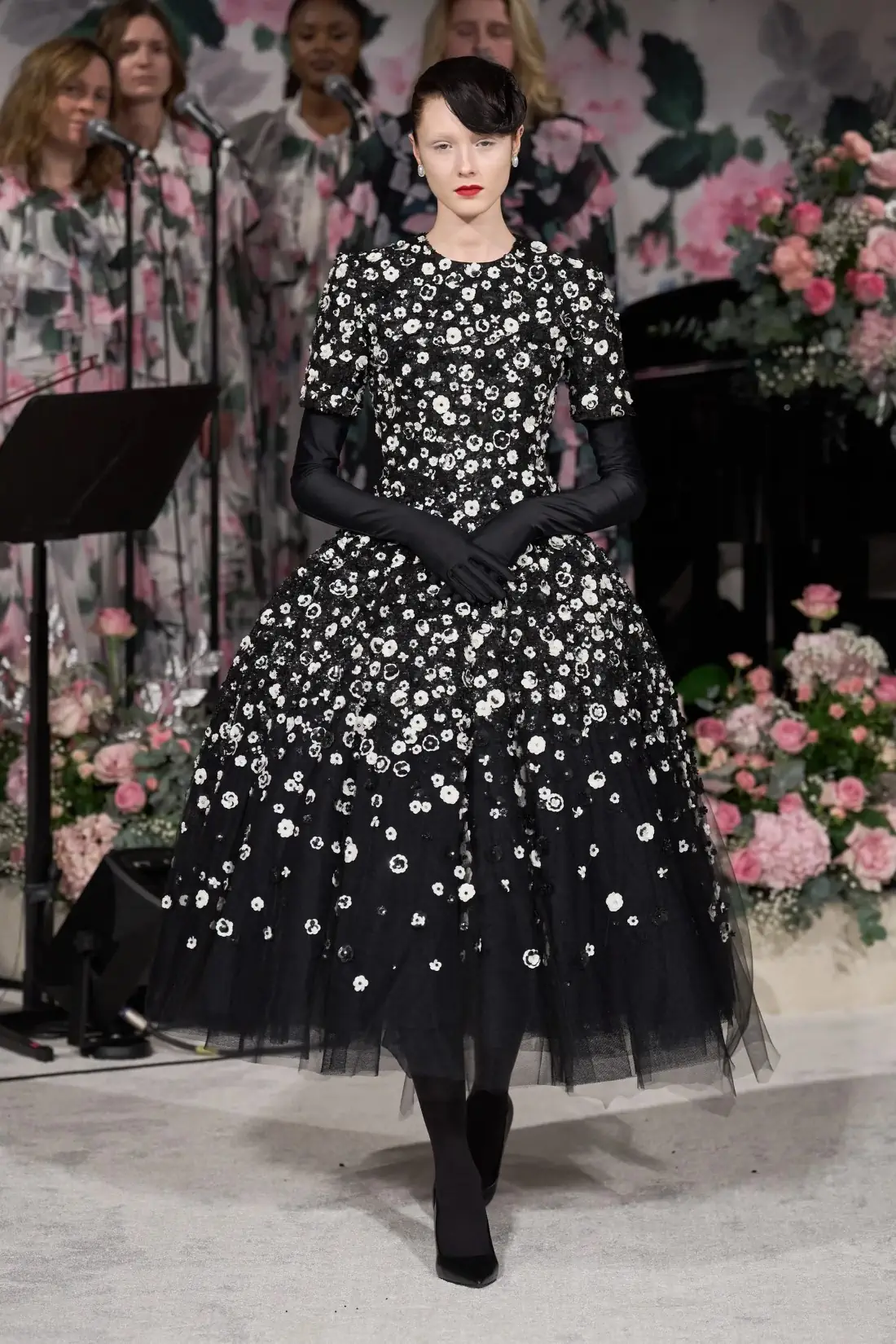 Richard Quinn Fall/Winter 2024 - London Fashion Week - fashionotography