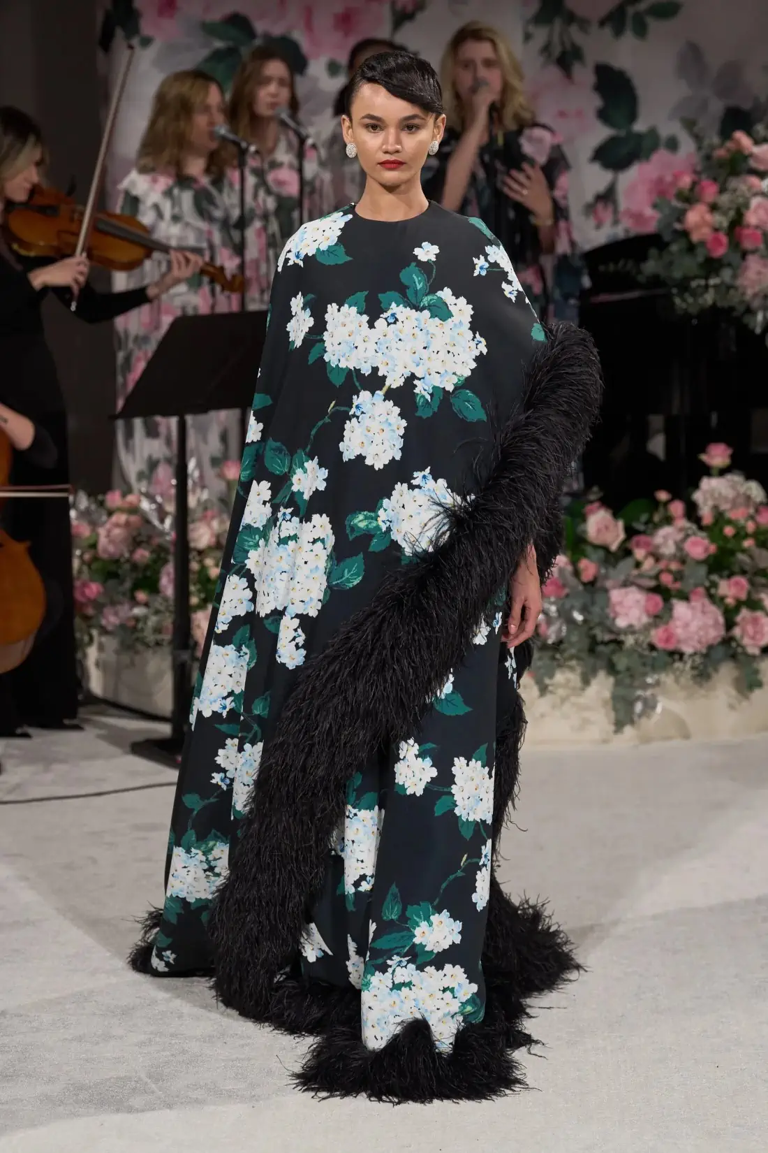 Richard Quinn Fall/Winter 2024 - London Fashion Week - fashionotography