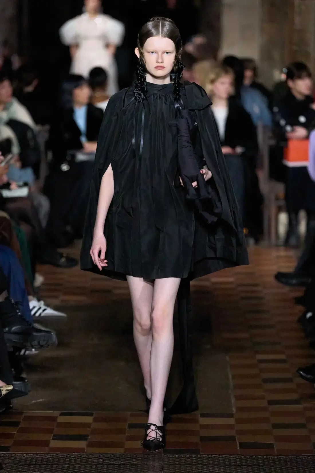 Simone Rocha Fall/Winter 2024 - London Fashion Week - fashionotography