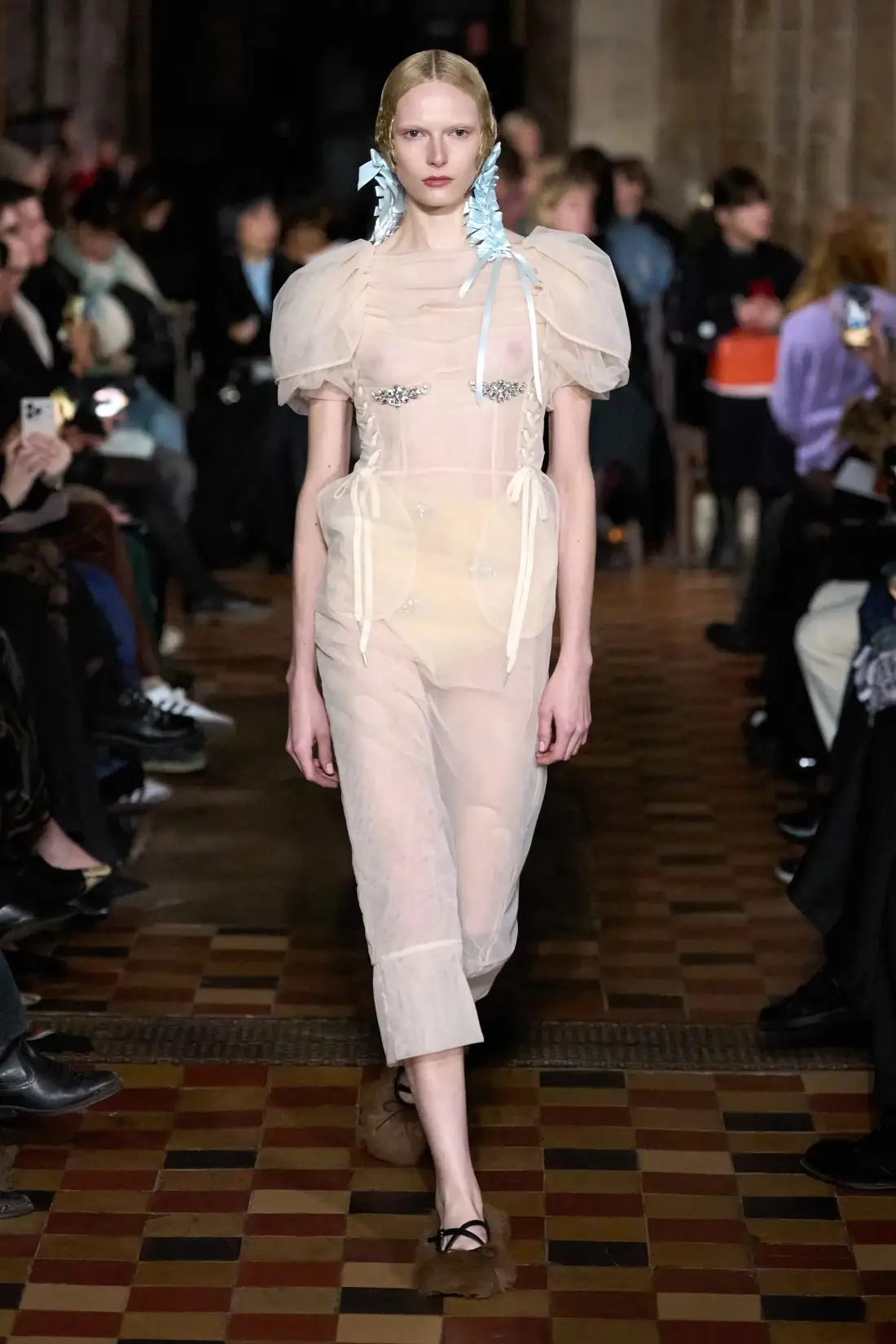 Simone Rocha Fall/Winter 2024 - London Fashion Week - fashionotography