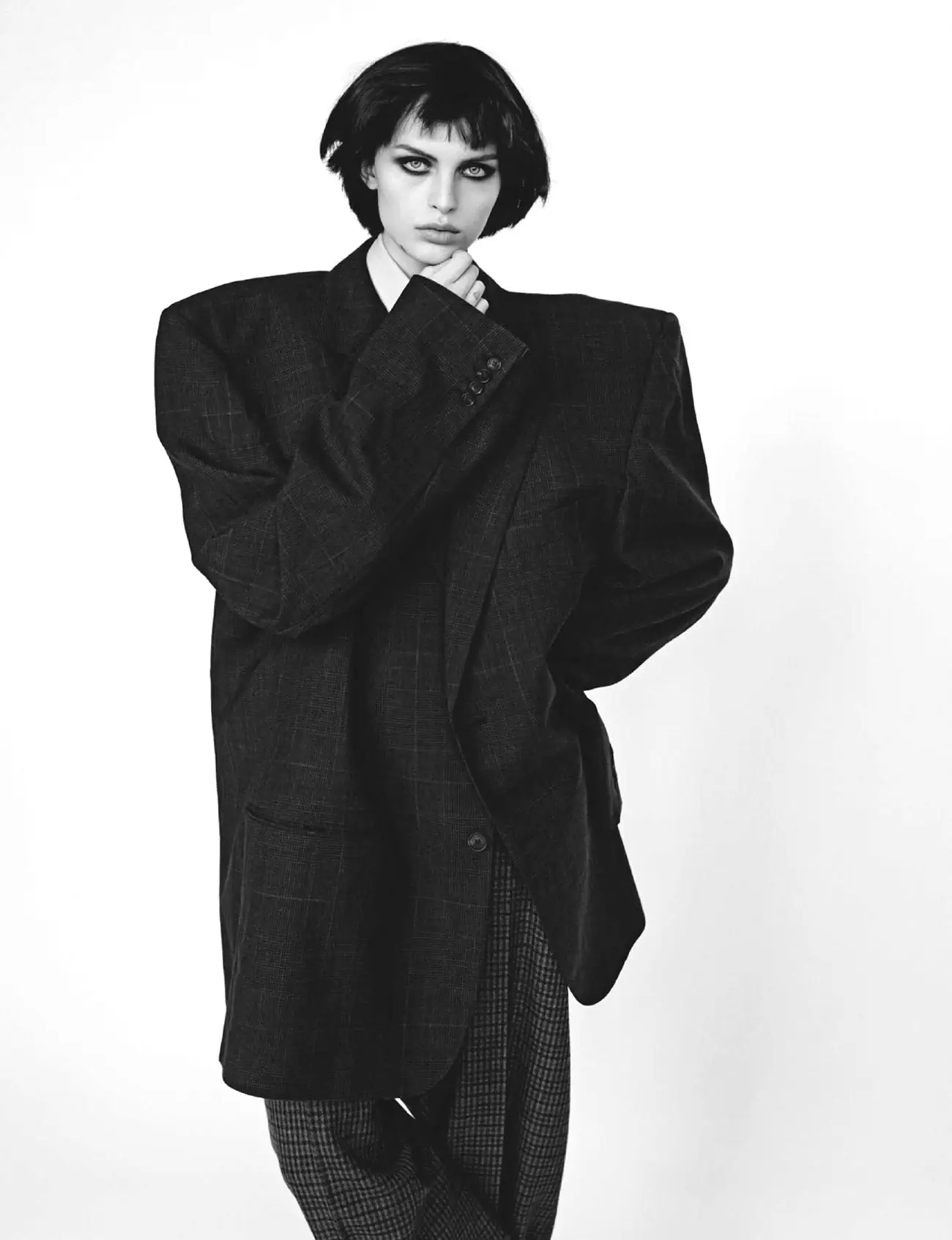 Karolina Spakowski covers Harper’s Bazaar France February 2024 by ...