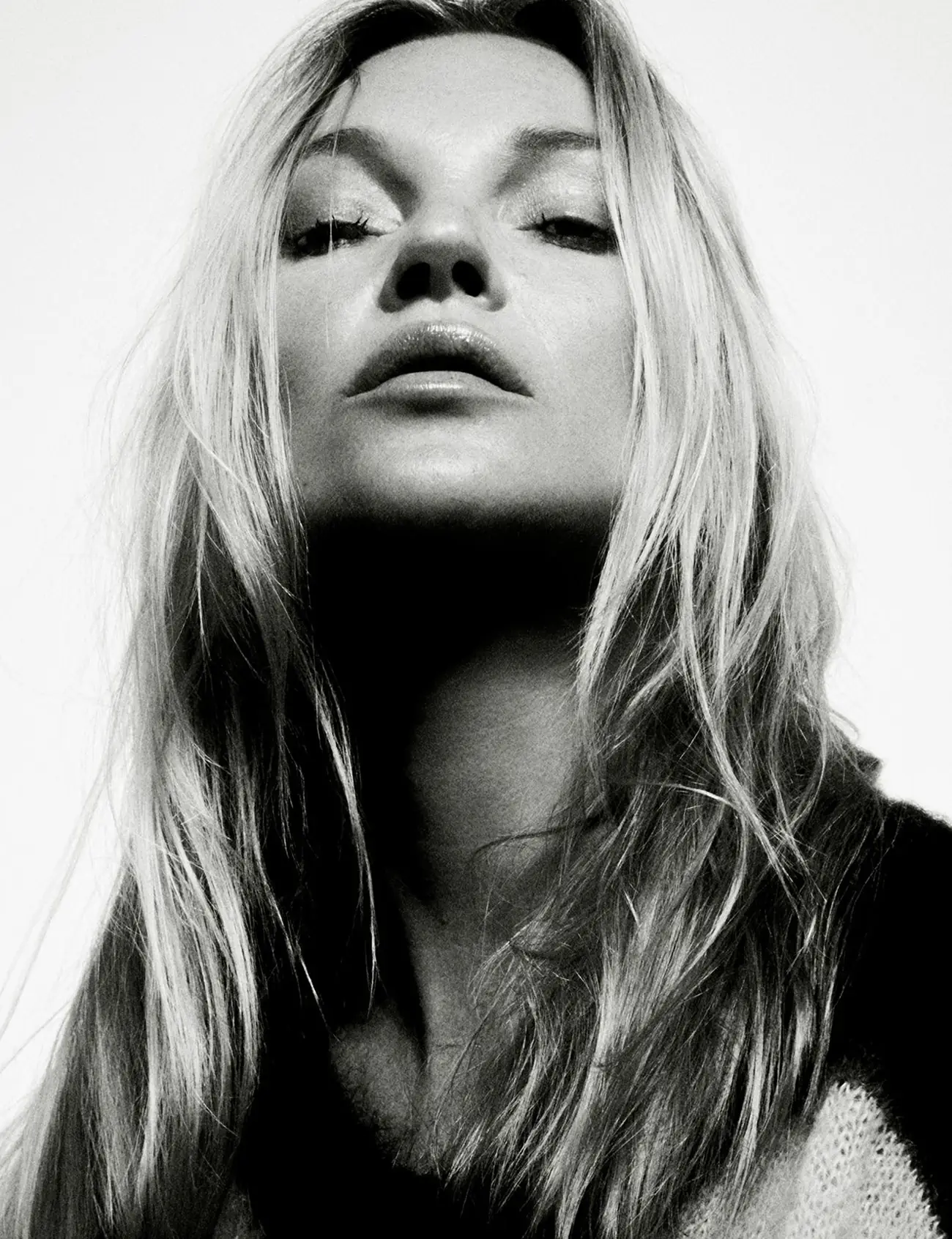 Kate Moss covers Harper’s Bazaar France March 2024 by Robin Galiegue ...
