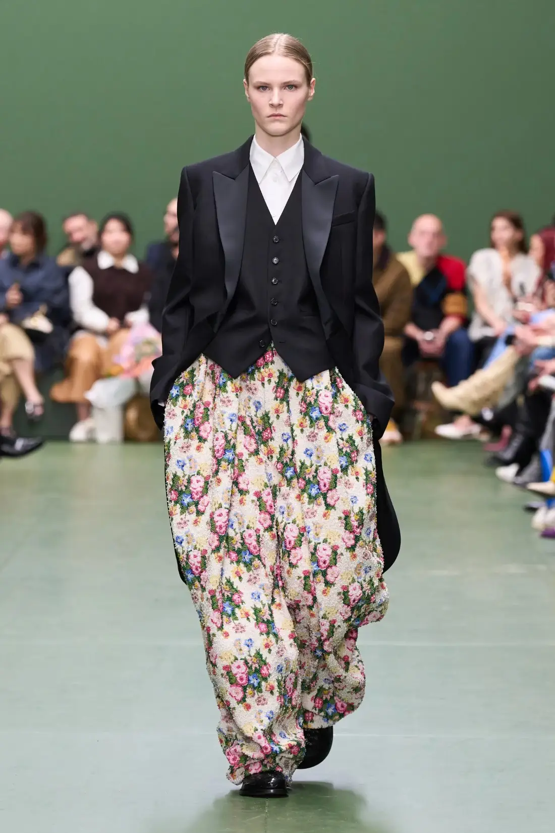 Loewe Fall/Winter 2024 - Paris Fashion Week - fashionotography