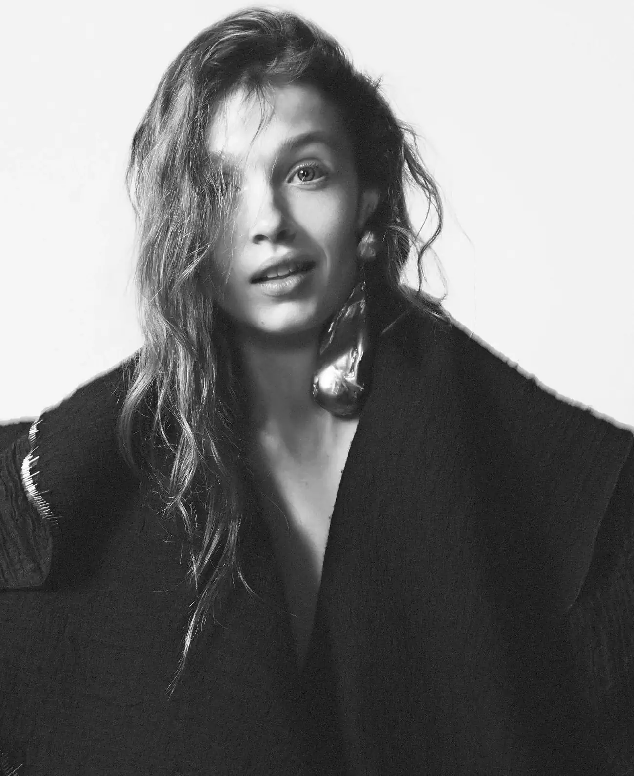 Penelope Ternes and Freya Nutter cover Harper’s Bazaar Italia March ...