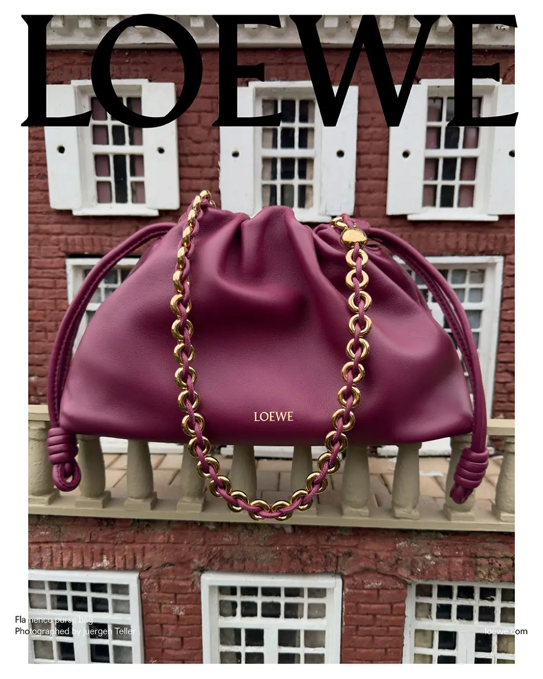 Loewe's Pre-Fall 2024 campaign: A playful exploration of scale and ...