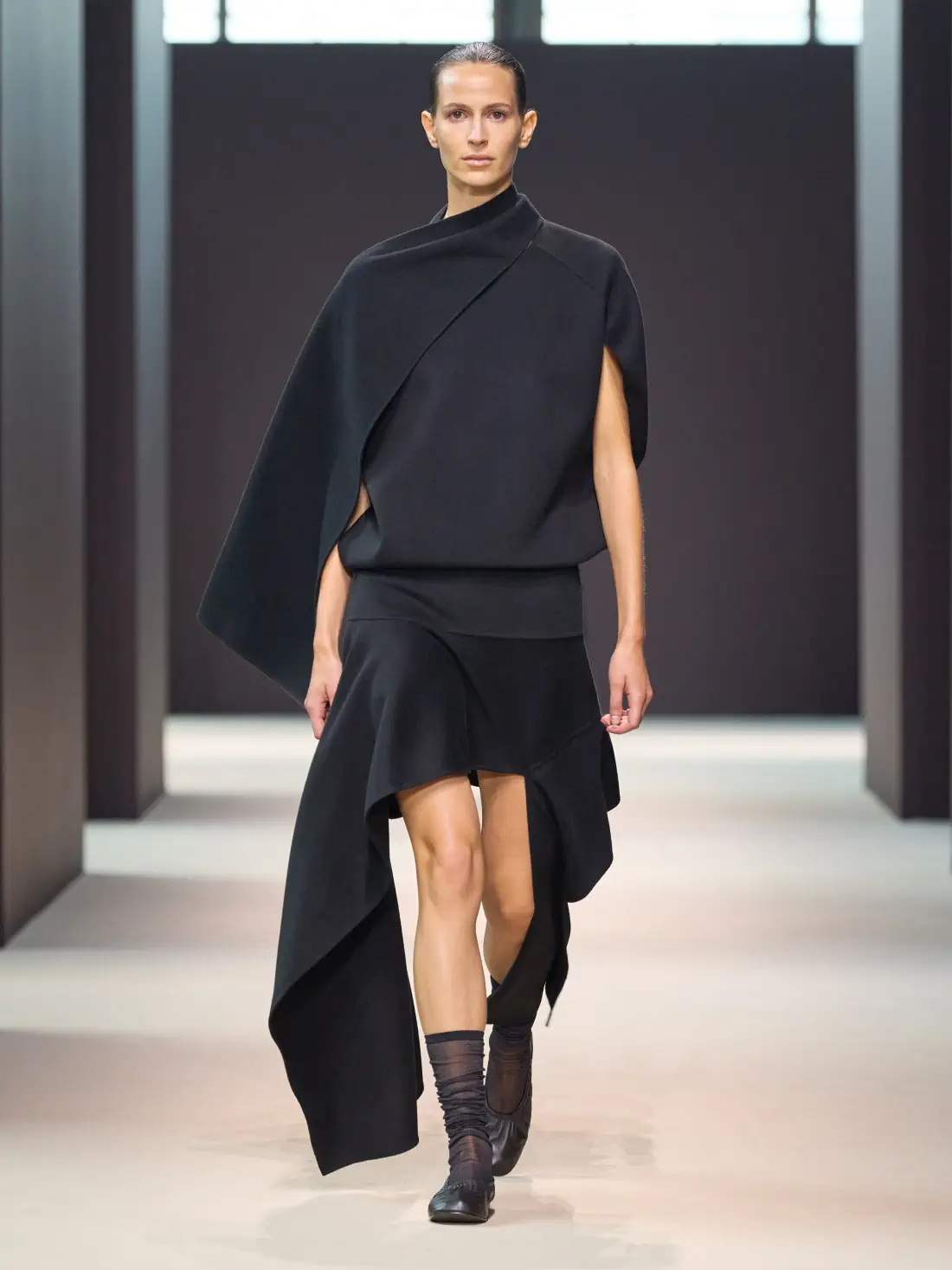 COS Fall/Winter 2024 - New York Fashion Week - fashionotography
